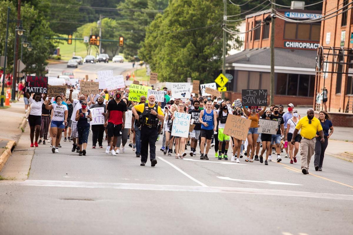 Protest of Floyd's death draws hundreds in Orange | Local News ...