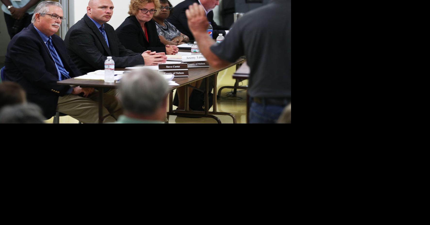 Jail board delays decision on ICE notifications