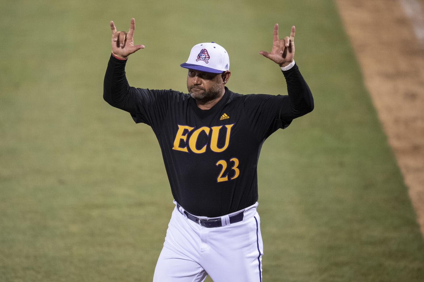 Virginia baseball grapples with Brian O'Connor's exit