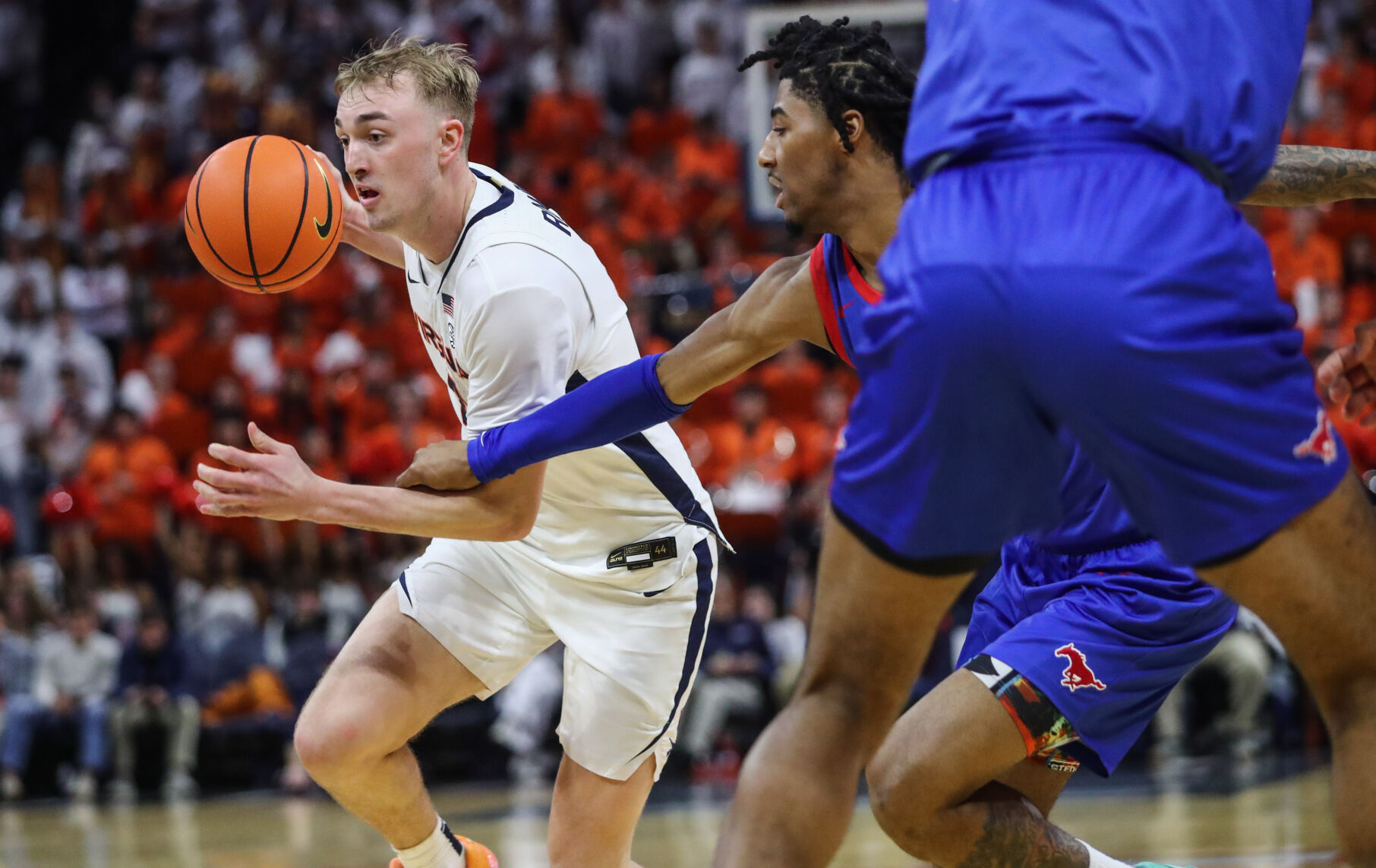 Virginia basketball's Rohde 'sees the floor really well'