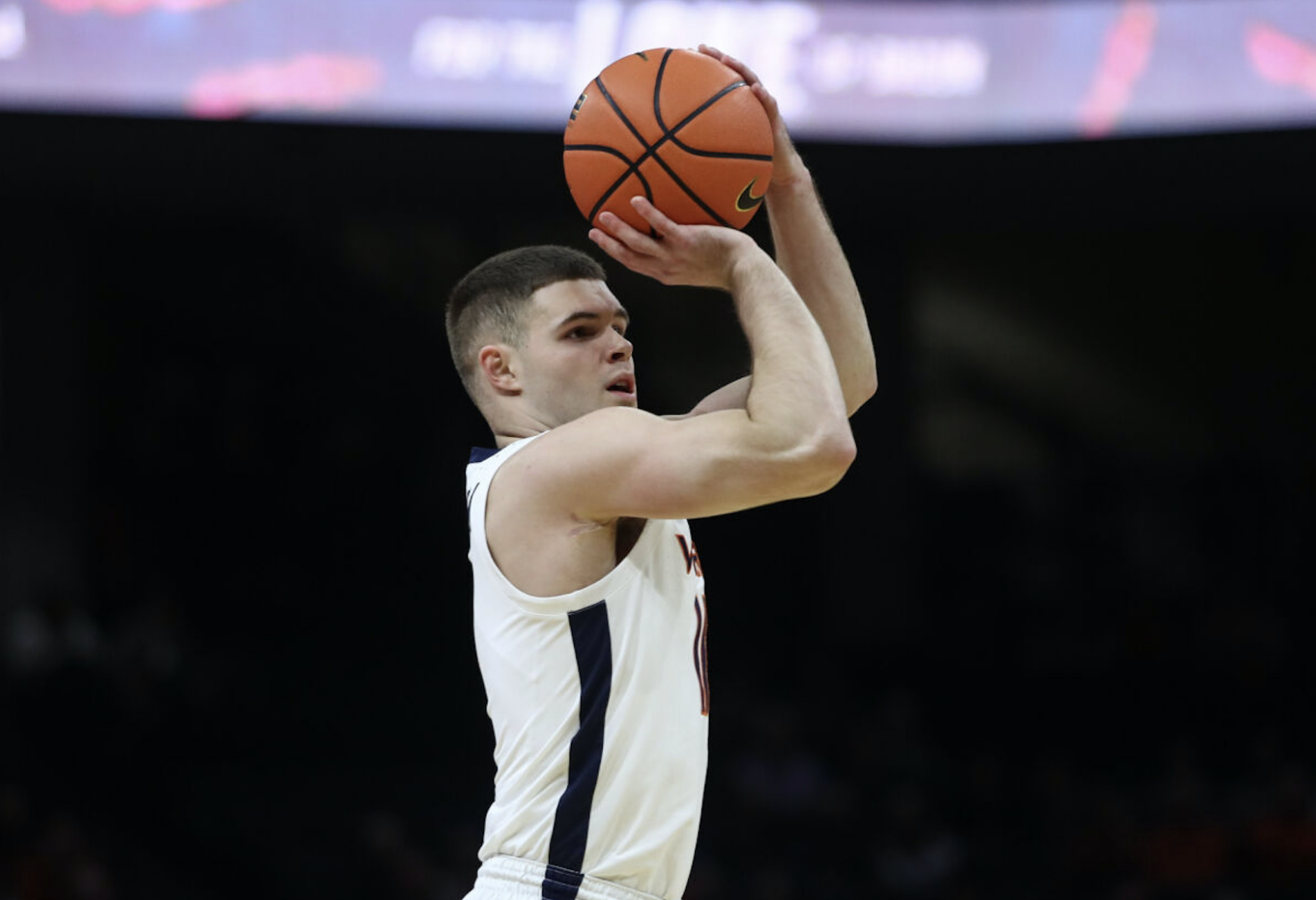 Virginia basketball's Isaac McKneely commits to Louisville