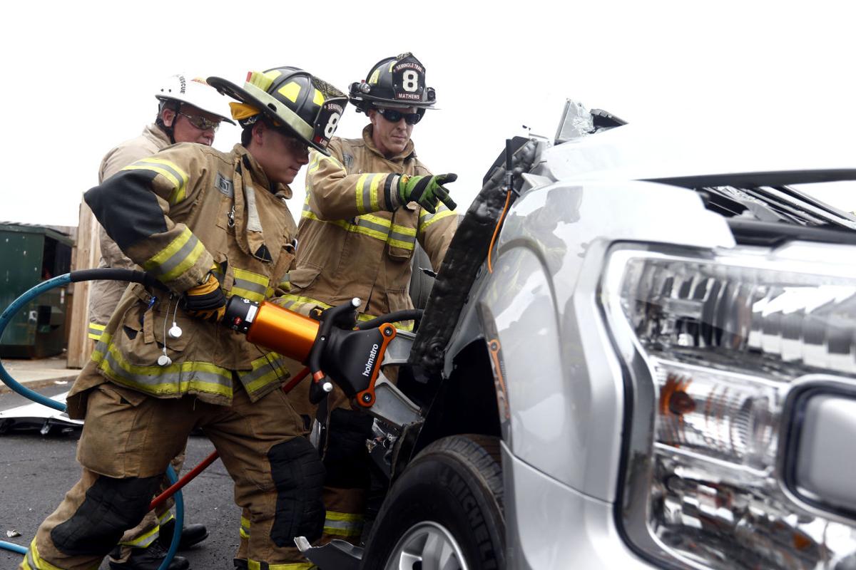 Central Va. firefighters learn new extrication techniques