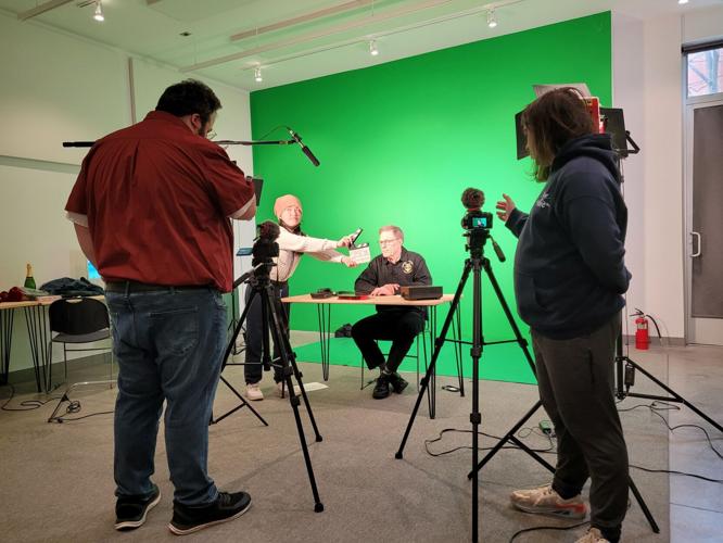 Jeffersonland Chorus singing valentines go digital, co-ed this year