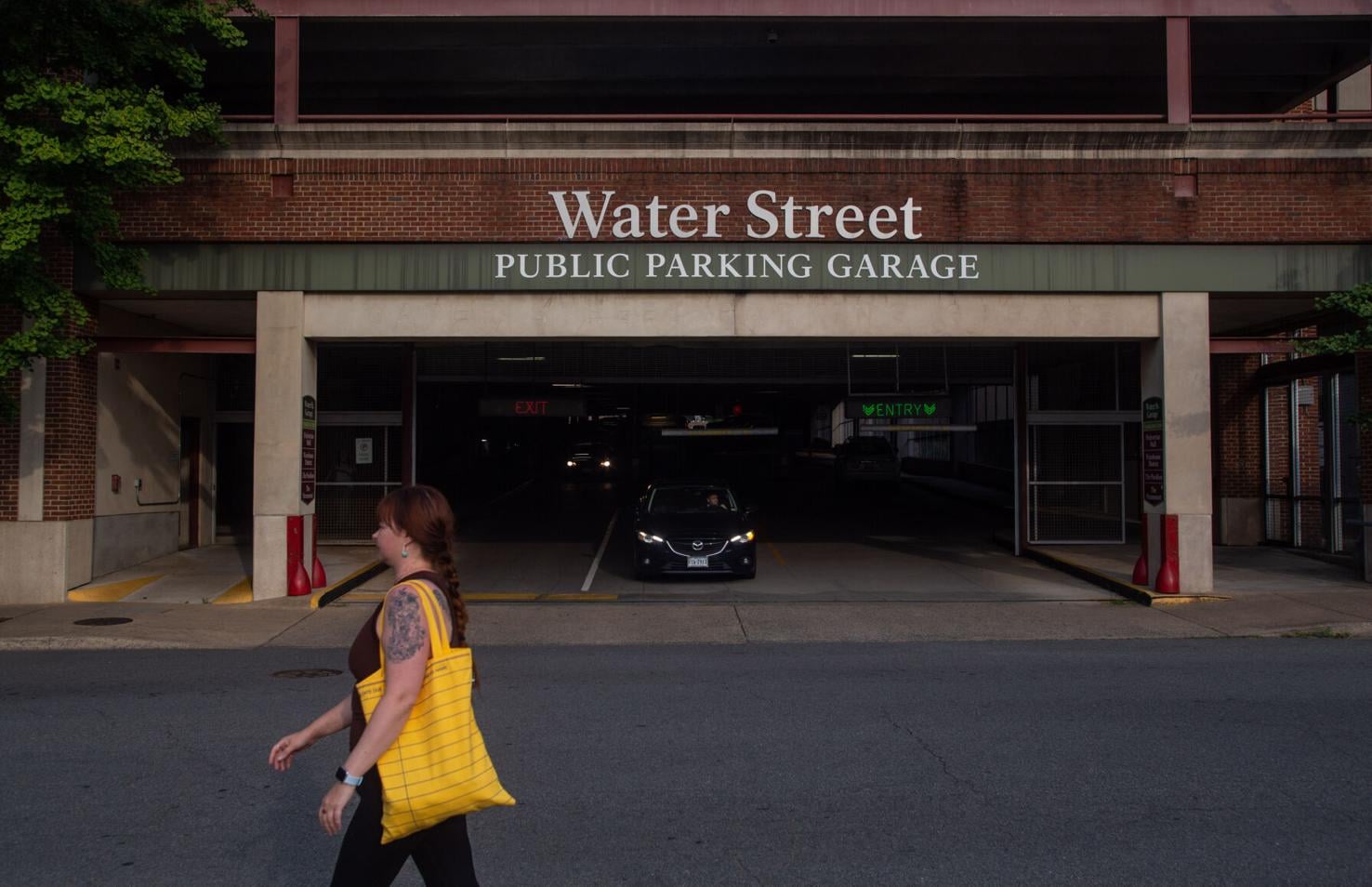 1 dead after shooting at Charlottesville Water Street garage