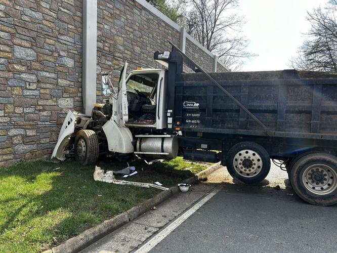 Multi-vehicle collision reported on 250 Bypass in Charlottesville