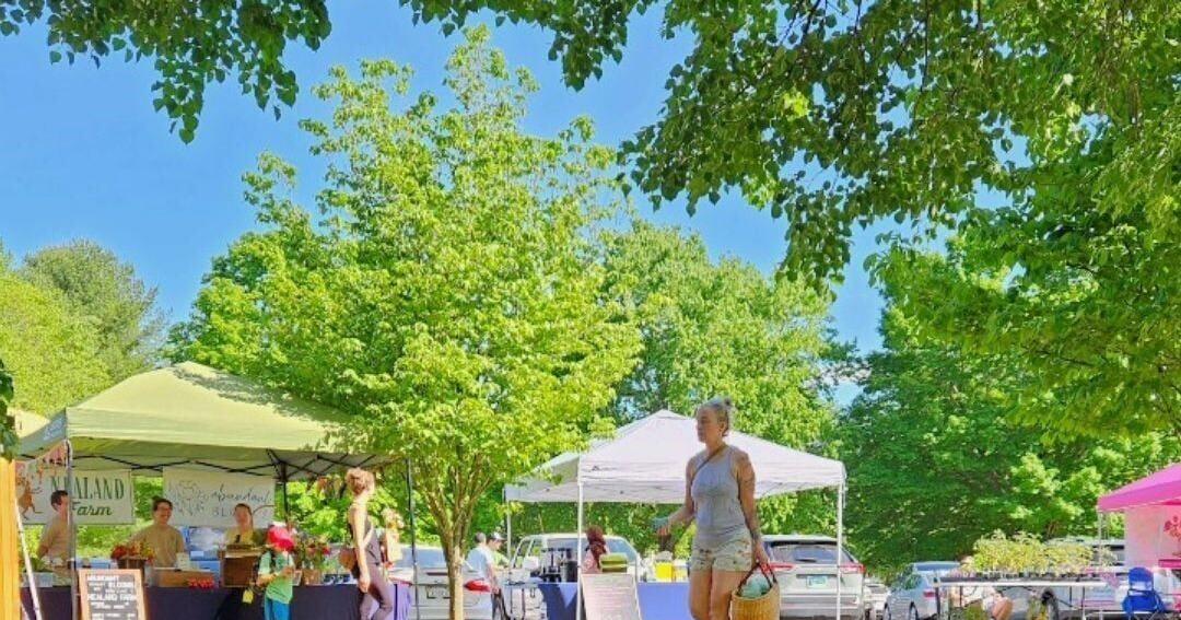 Farmers in the Park debuts new layout at Pen Park