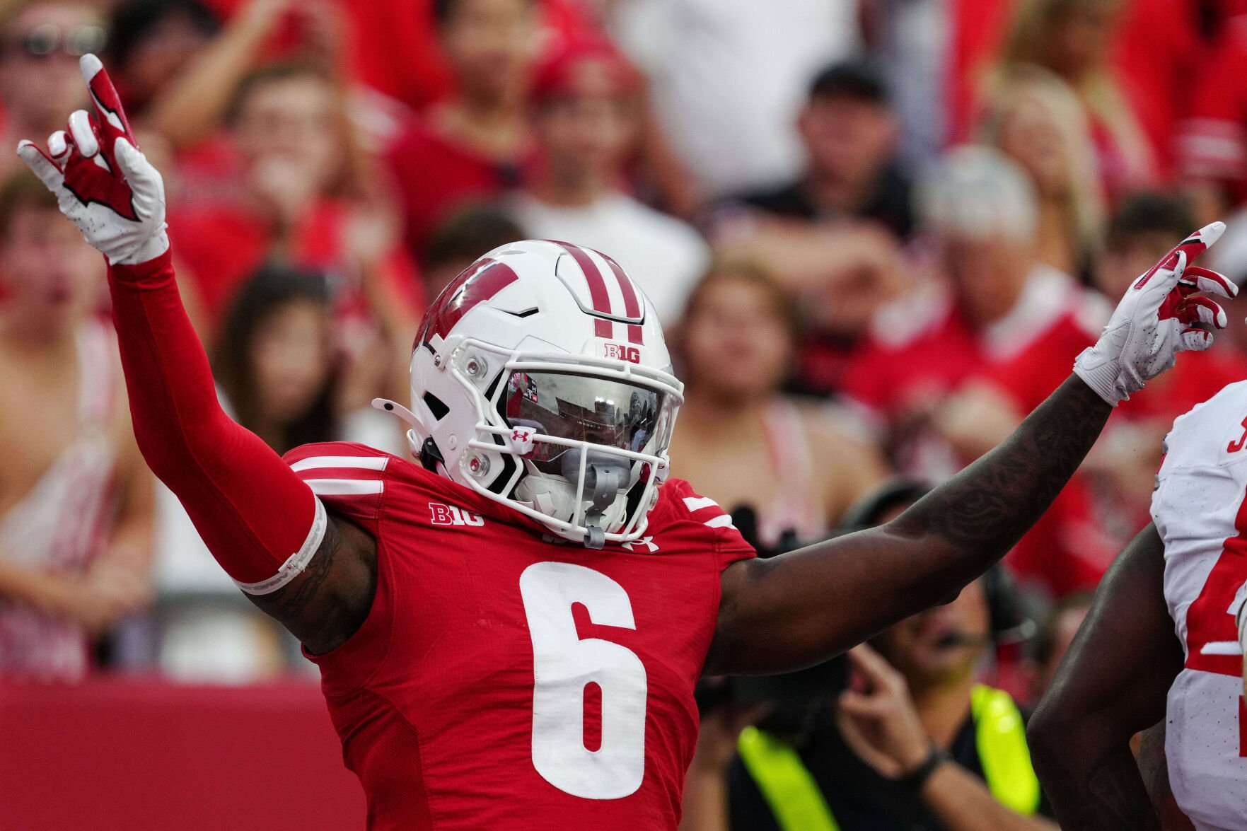 OHIOSTATE-BUCKEYES/WISCONSIN-BADGERS