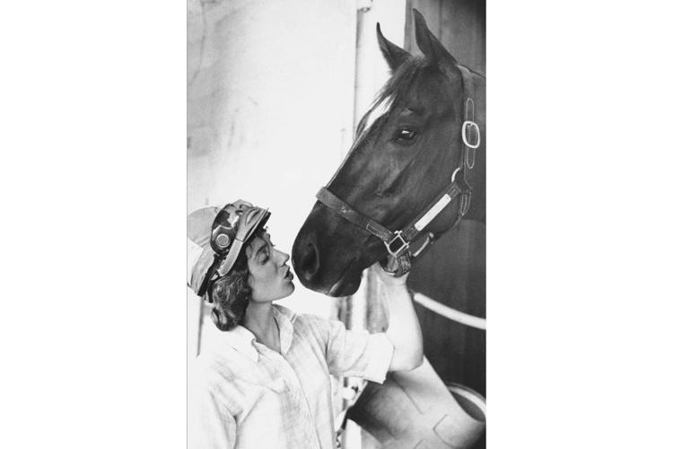 History-making female jockey Diane Crump dies