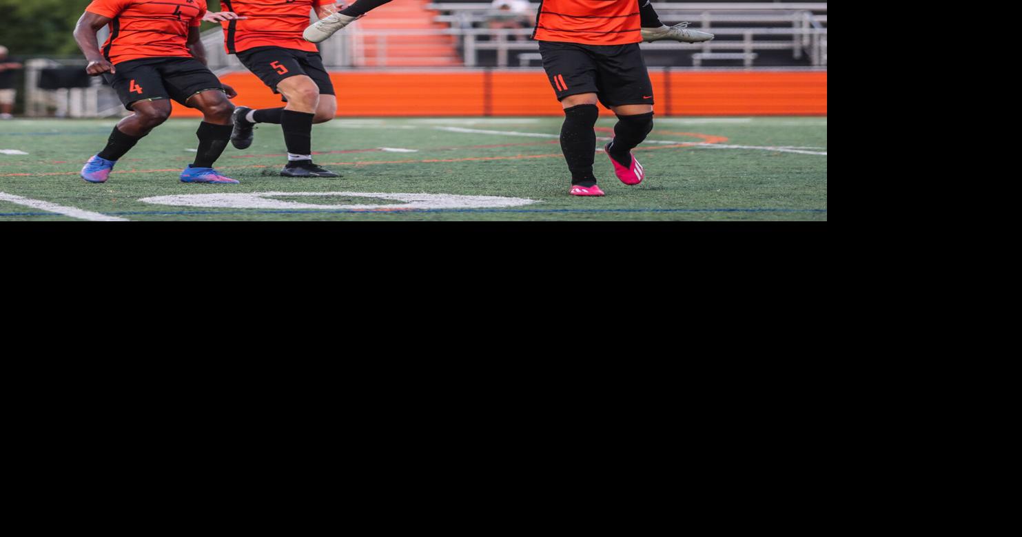 Matteo Erazo's OT goal lifts CHS boys soccer team to Region 3C crown