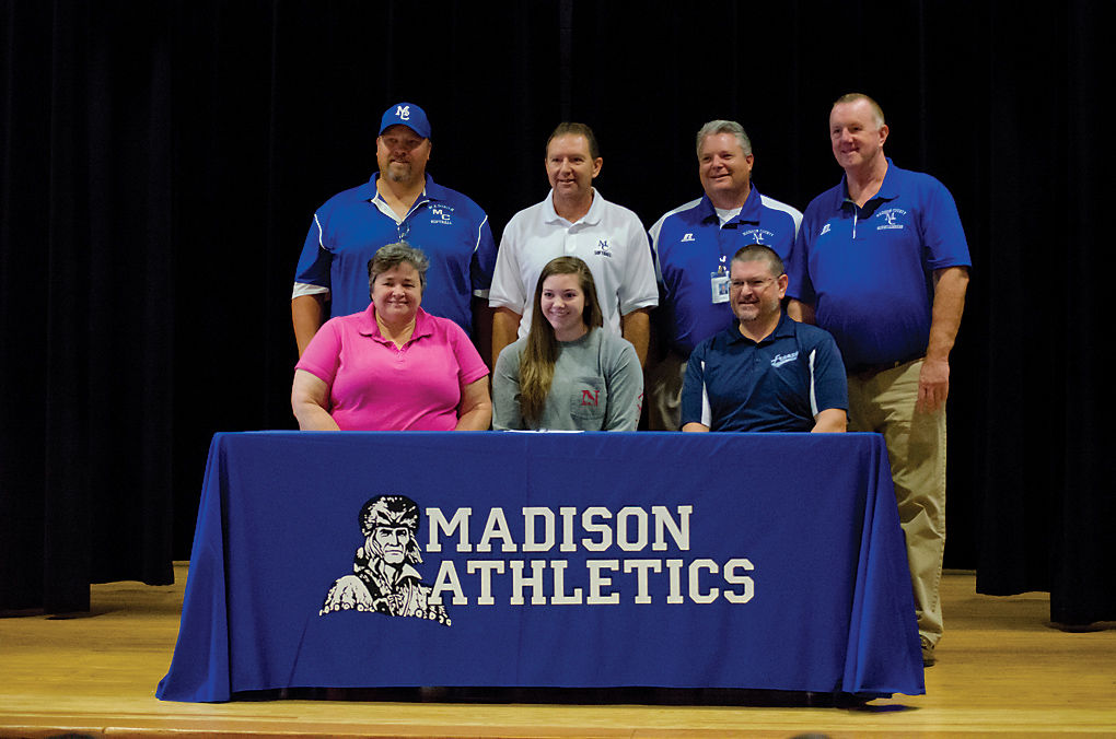 Shifflett signs with Newberry