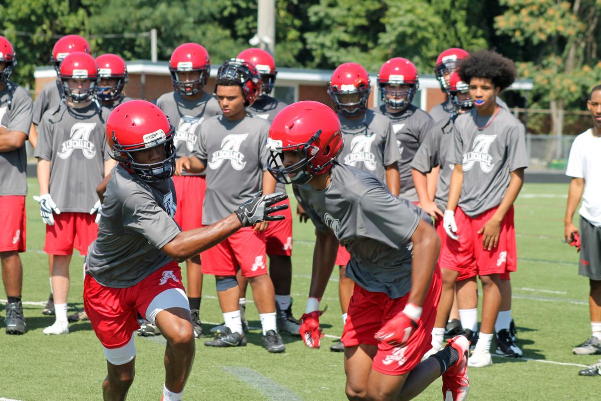 Anderson, Arnold leads Patriots veteran secondary