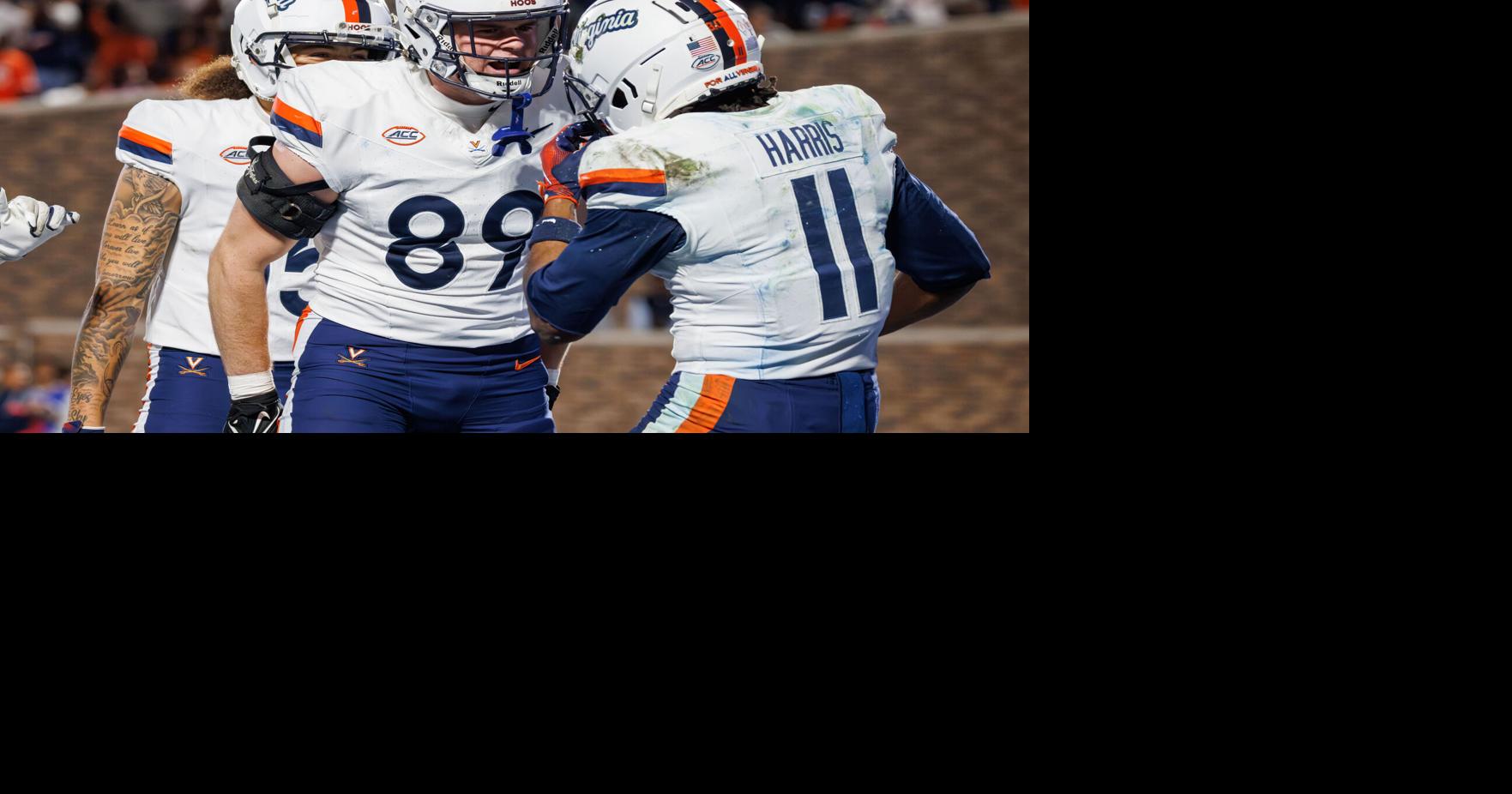 Virginia football moves up one spot in AP Top 25 poll