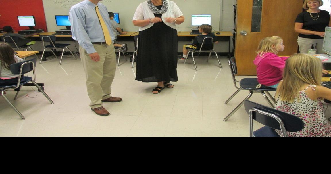 Cline tours Riverheads, expresses support for new school