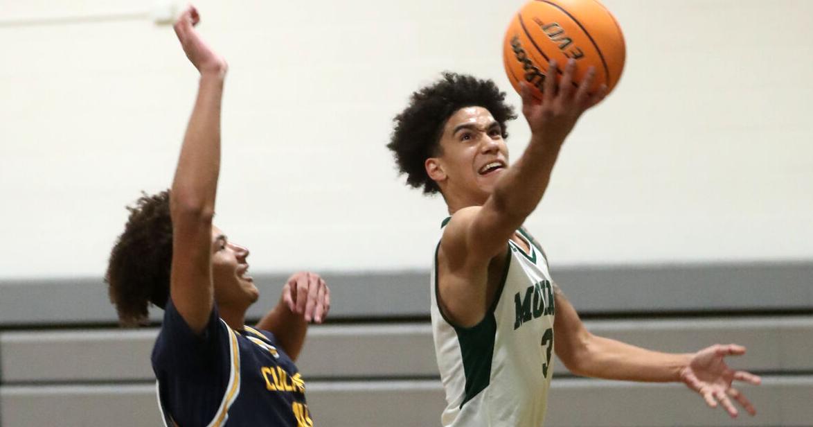 Logan Barbour reaches 1,000 career points as William Monroe rolls