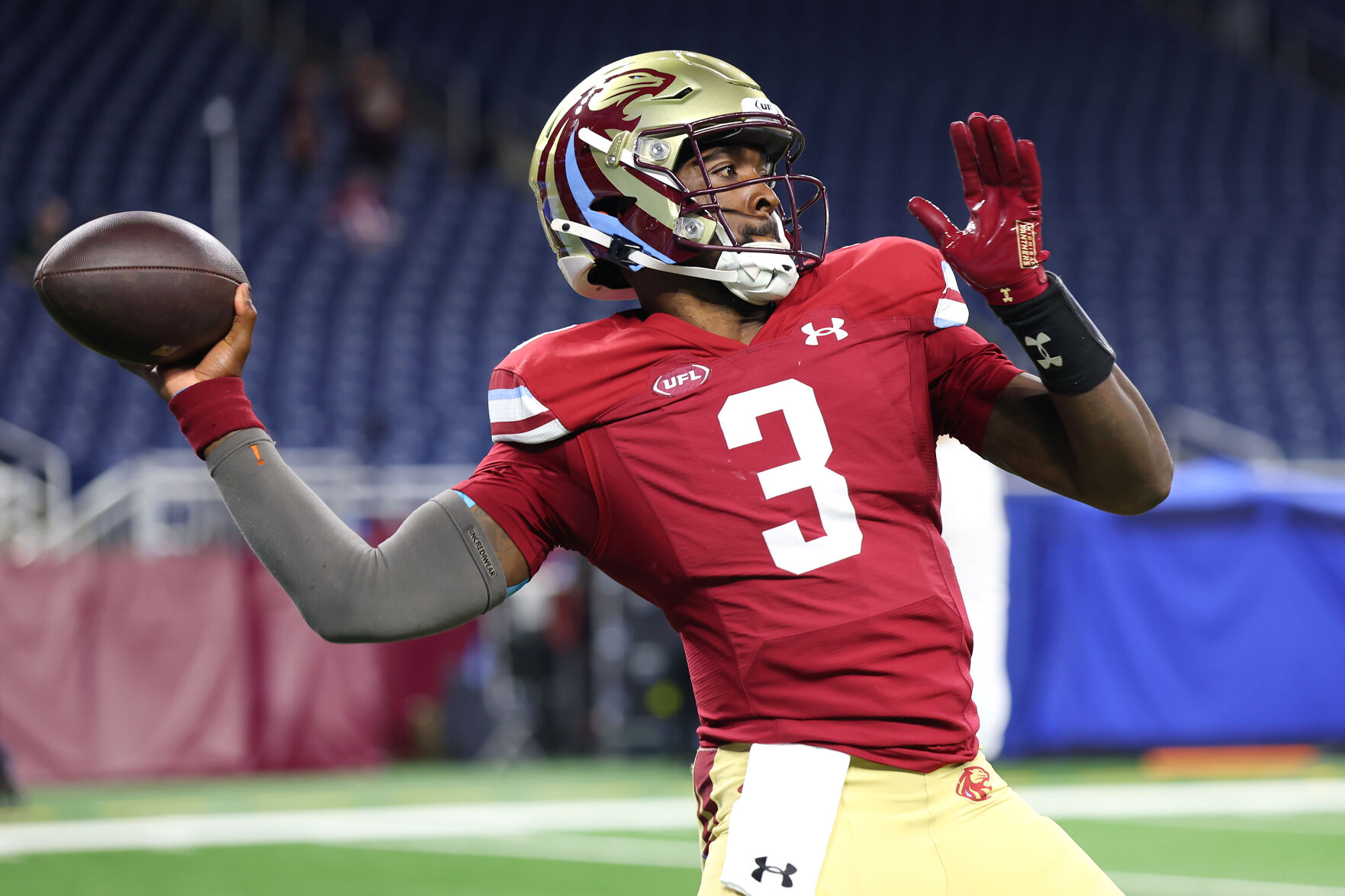 Quarterback Bryce Perkins signs with Carolina Panthers