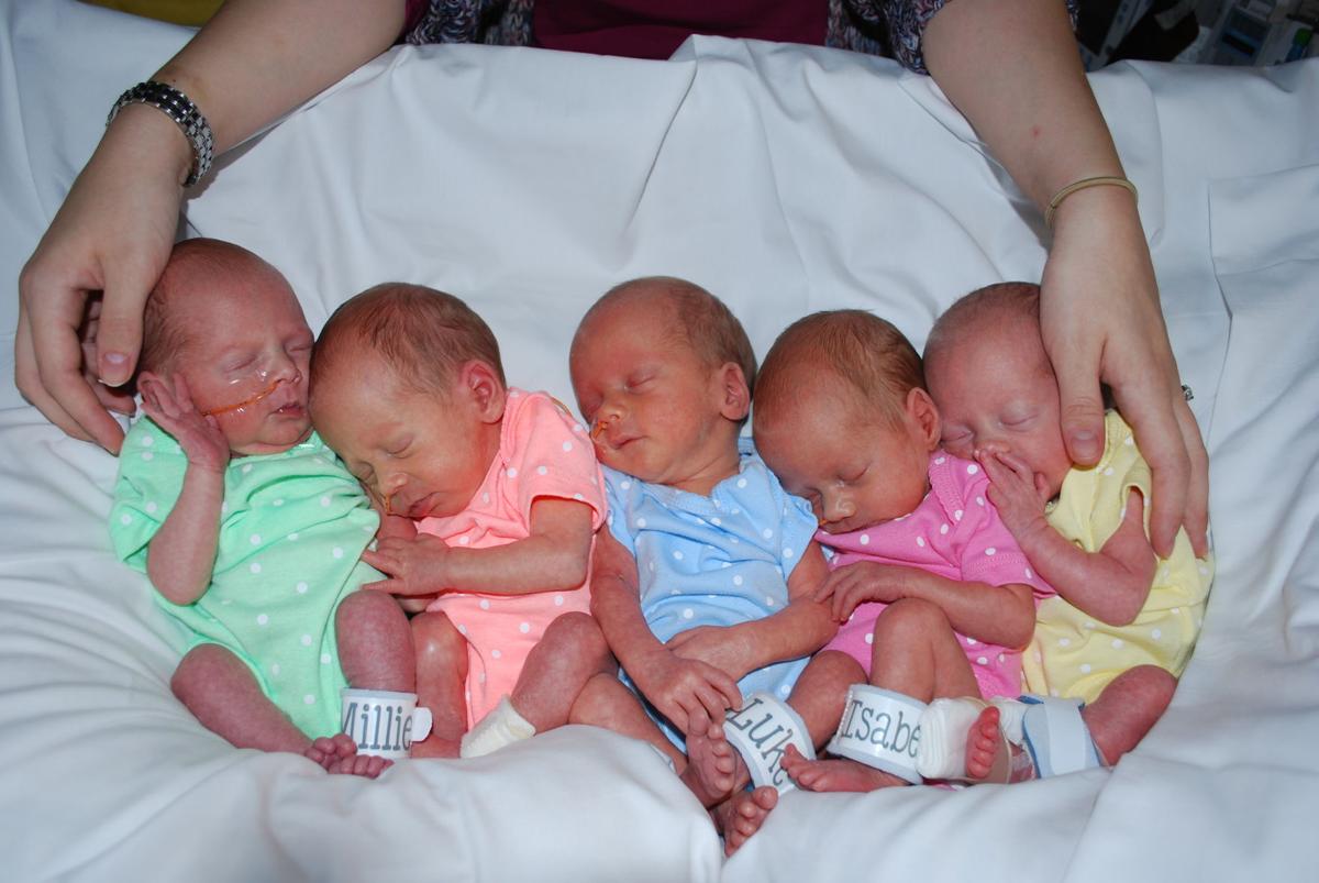 Virginia couple welcomes quintuplets for Christmas | News ...