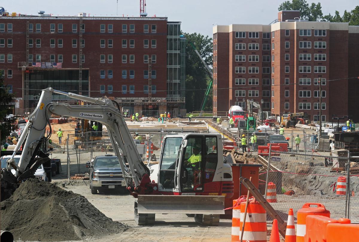 UVa housing preps for large first-year class