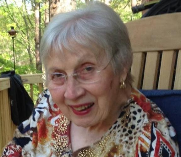 Evans Iachetta, Laura Lynette