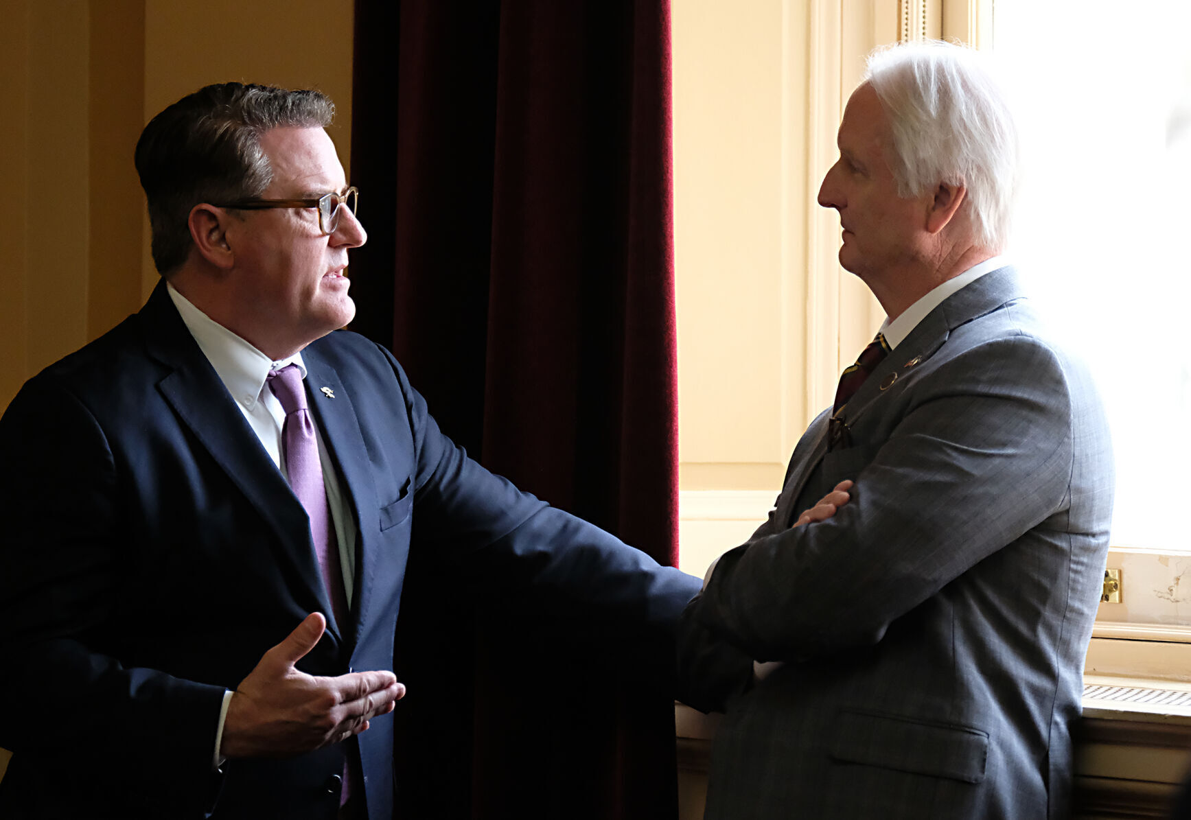 Reeves drops out of US Senate contest