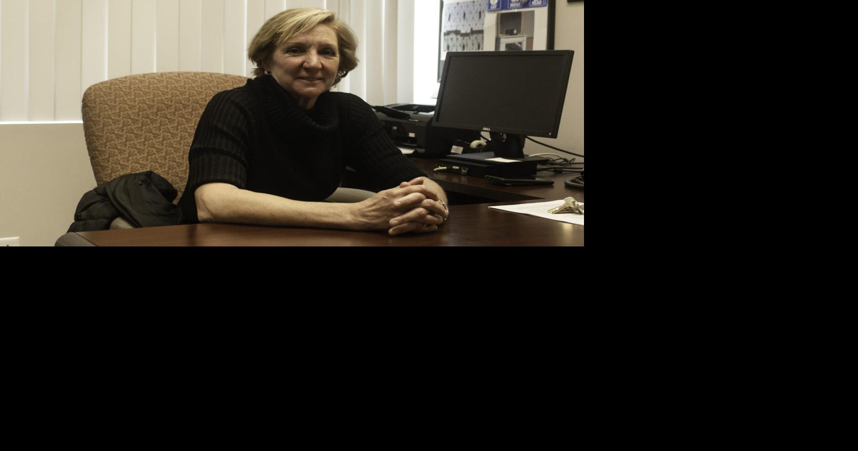 CSUF professor Karen Linkletter retiring after 15 years at CSUF ...