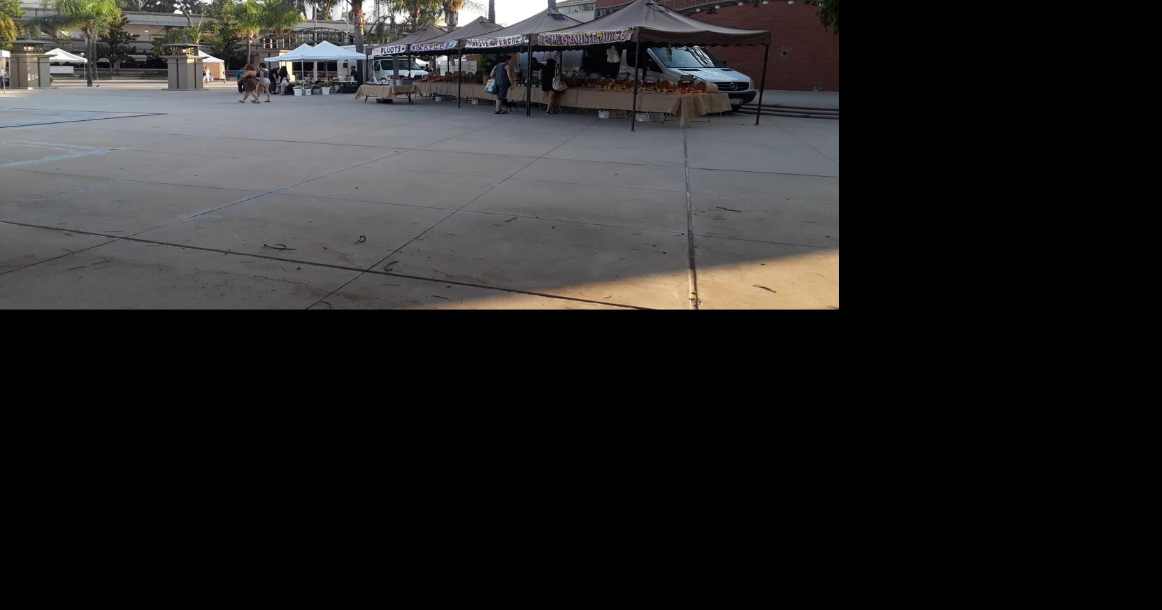 Despite attendance drop, Fullerton farmer's market keeps its community ...
