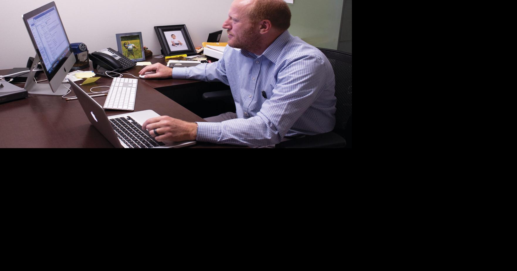 Professor Daniel Rueckert teaches English as a second language | Campus ...