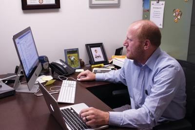 Professor Daniel Rueckert teaches English as a second language | Campus ...