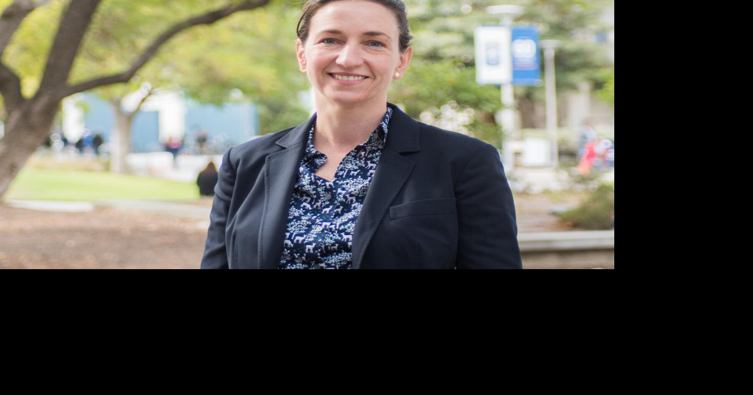 CSUF professor Carrie Lane displays unique passion for work | Lifestyle ...