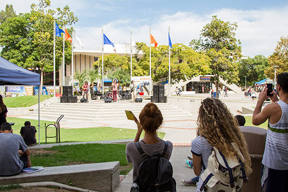 Ship of the Rising Sun rocks the Becker Amphitheater | Lifestyle ...