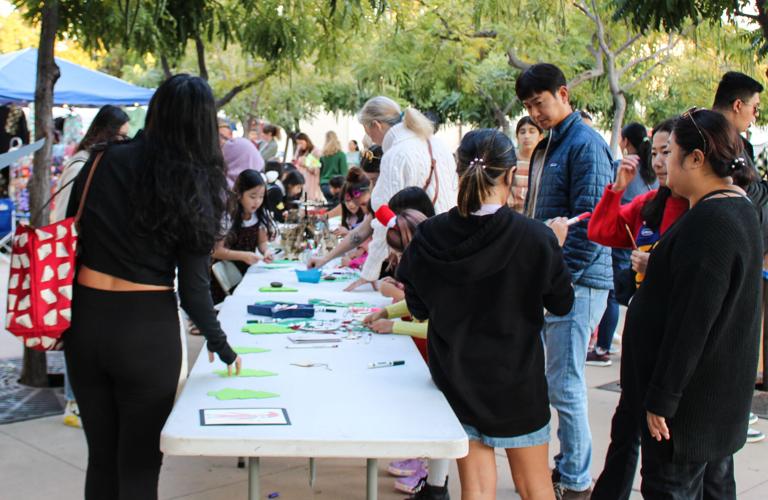 Fullerton lights up downtown for winter season | Lifestyle | dailytitan.com