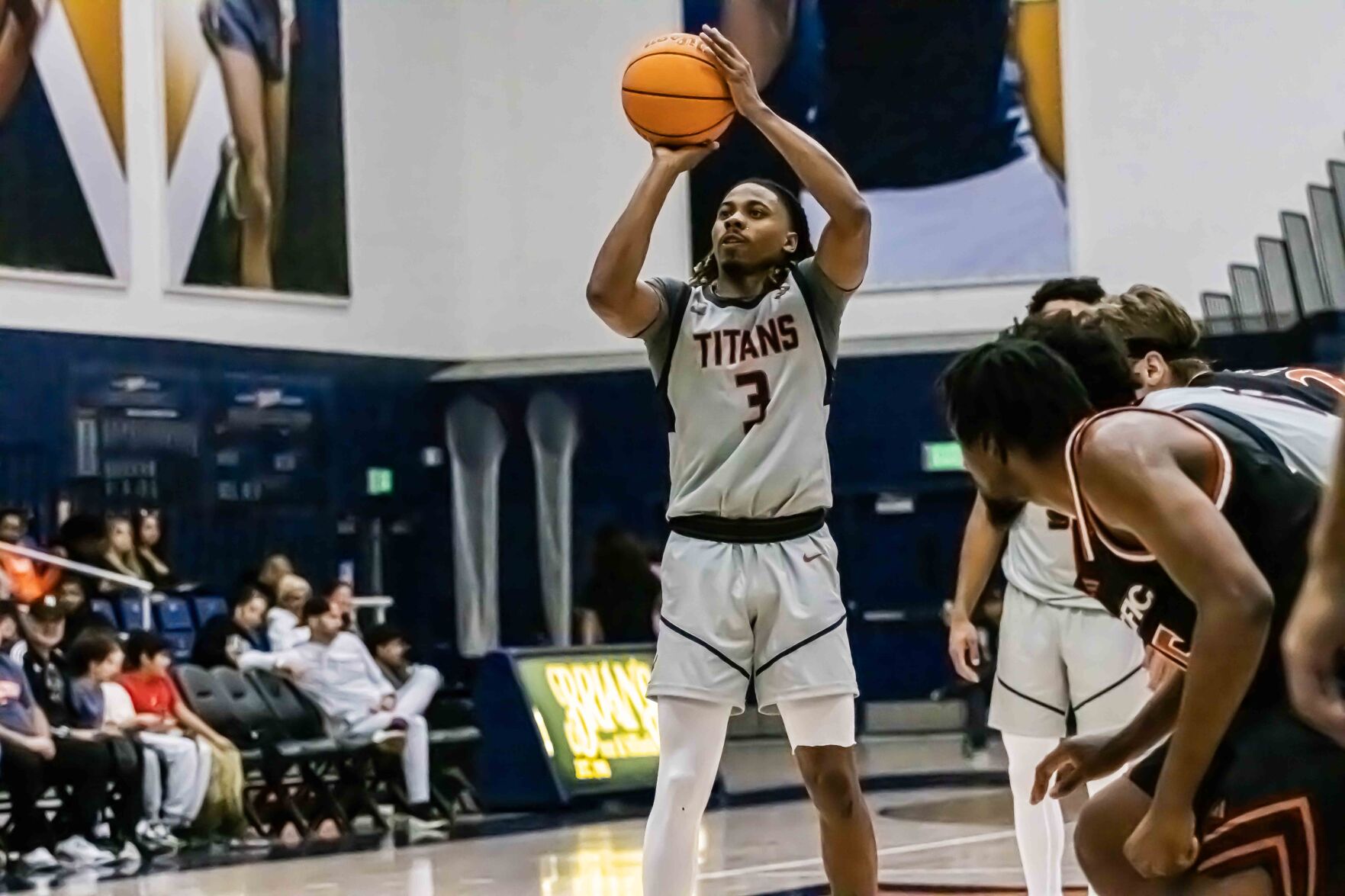 CSUF men's basketball continues defensive struggle, drops two of three ...