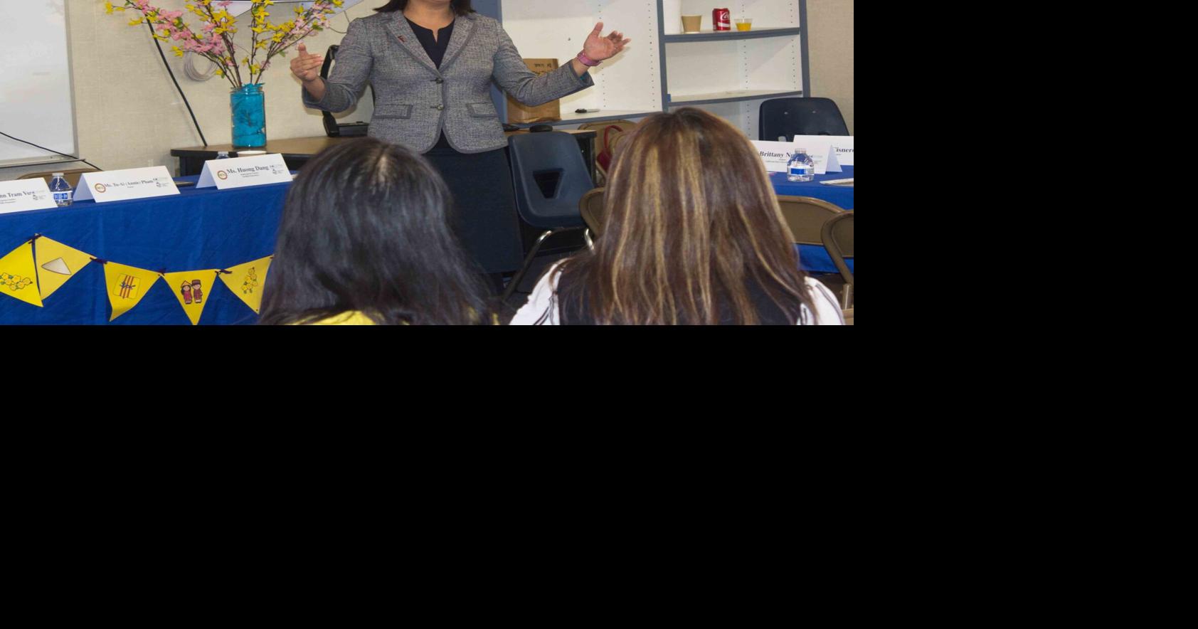 Vietnamese Language Roundtable showcased effectiveness of dual-language ...