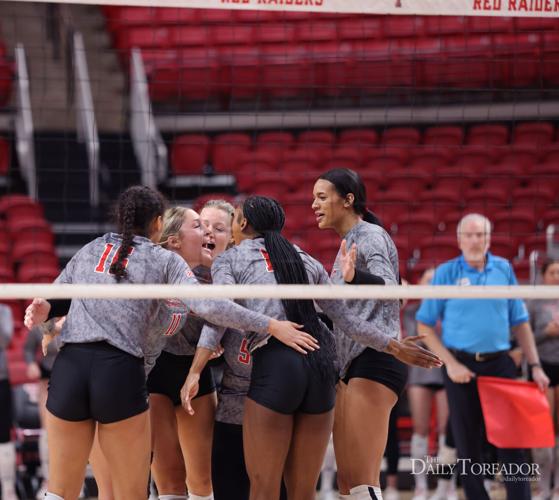 Tech volleyball falls to TCU | Gallery | dailytoreador.com