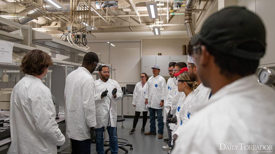 Reservoir Core Lab measures resistivity of salt water | Gallery ...