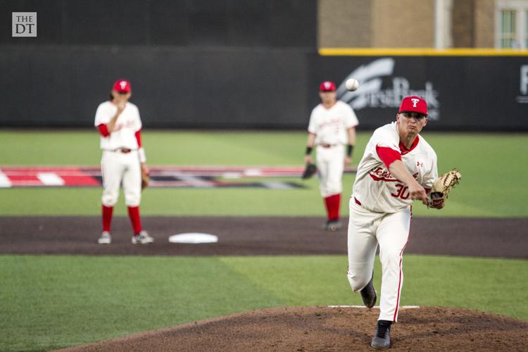 Baseball vs Northeastern | Gallery | dailytoreador.com