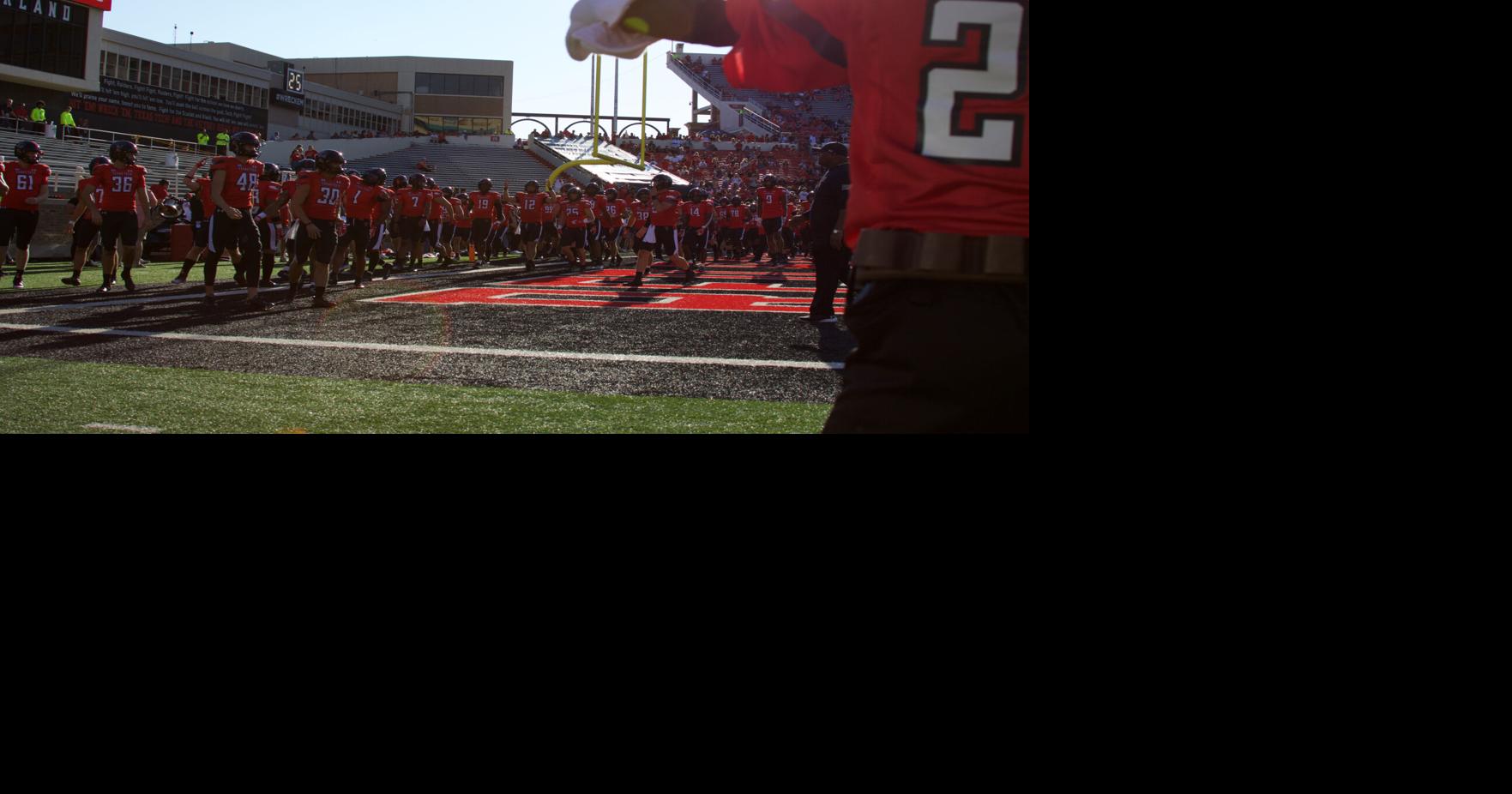 Raider Red points to football team | | dailytoreador.com