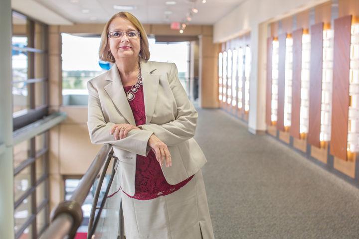 Susan Calloway given nurse practitioner of year award | News ...