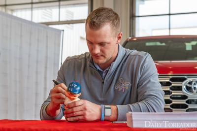 Jung brings part of World Series to Hub City | News | dailytoreador.com