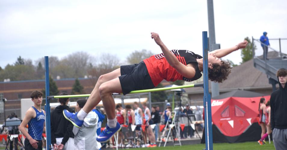 Fort Atkinson boys place 2nd, girls 5th at 76th Fort Invite; Cambridge ...