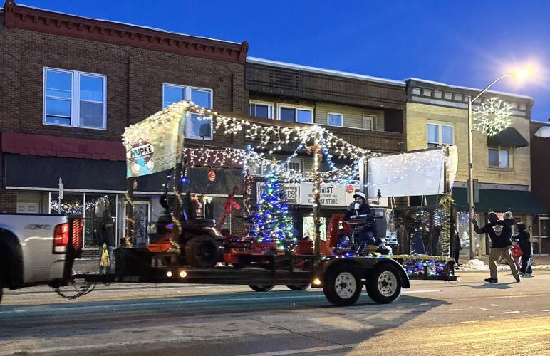 Fort Atkinson Lighted Holiday Parade | Local | dailyunion.com