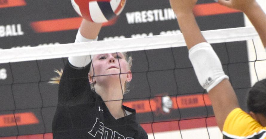 Volleyball: Andi Spies leads Fort Atkinson to sweep of Beaver Dam in ...