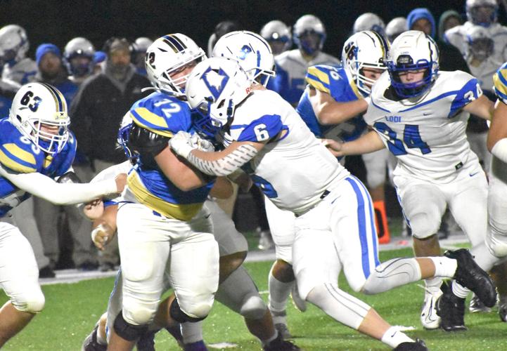 Comeback Cats: Lake Mills rallies in second half to beat Lodi 28-10 and ...