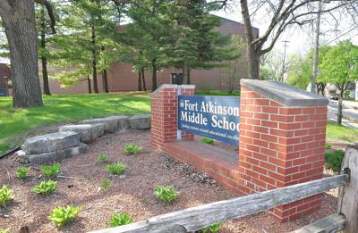Fort Middle School promotes eighth-graders | Fort Atkinson | dailyunion.com