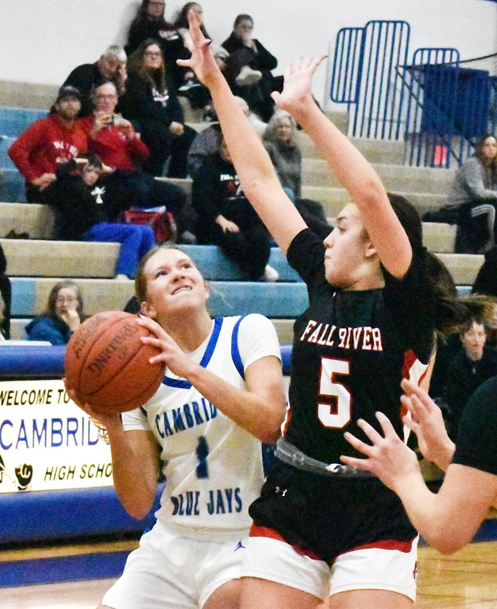 Girls basketball: Cambridge edges Fall River | Sports | dailyunion.com