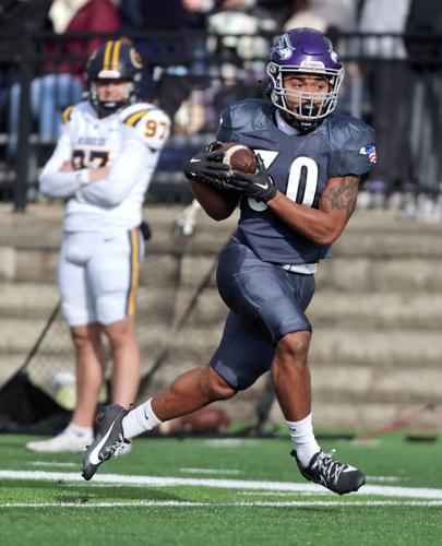 UW-Whitewater pummels UW-Eau Claire from the jump in regular-season ...