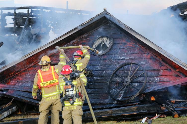 10 departments battle shed blaze Saturday | News | dailyunion.com