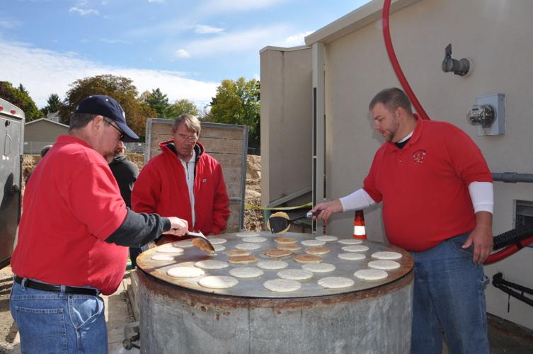 FLIPPING FLAPJACKS | Photo Galleries | dailyunion.com