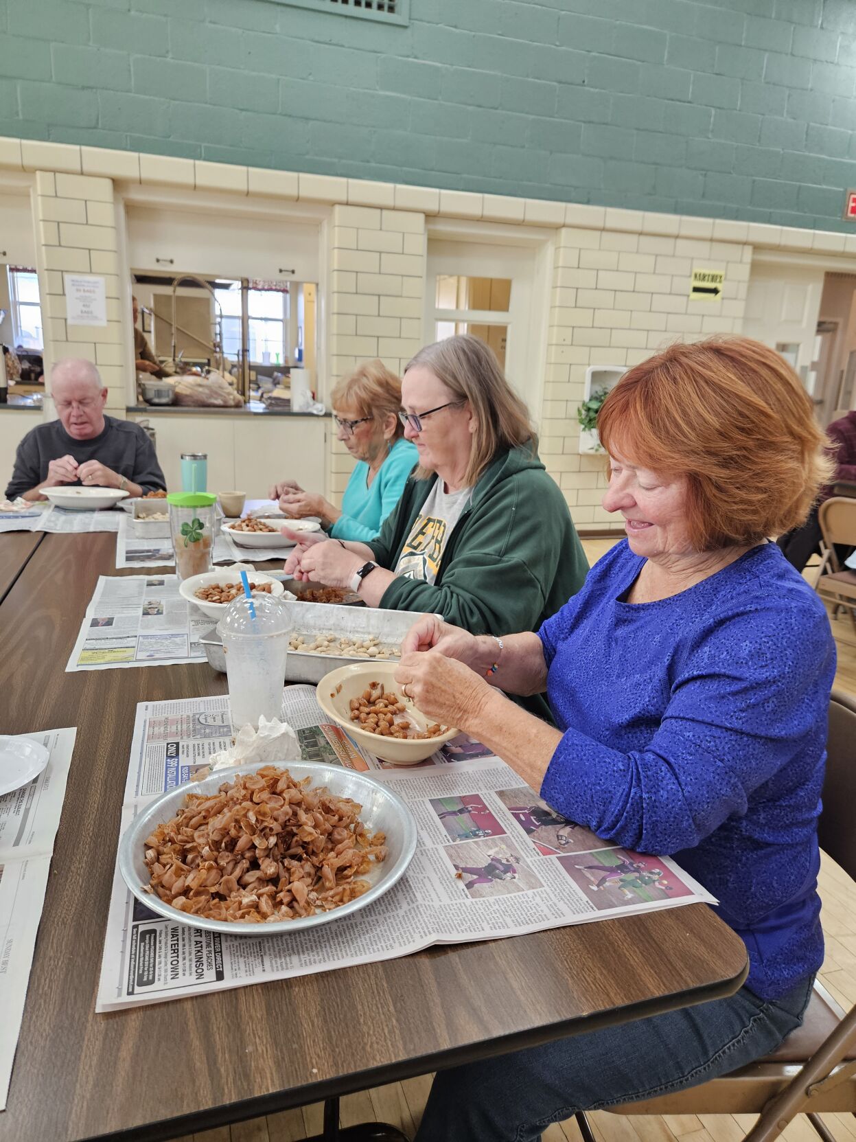 Congregational peanuts: In longtime church fundraiser, volunteers prep ...
