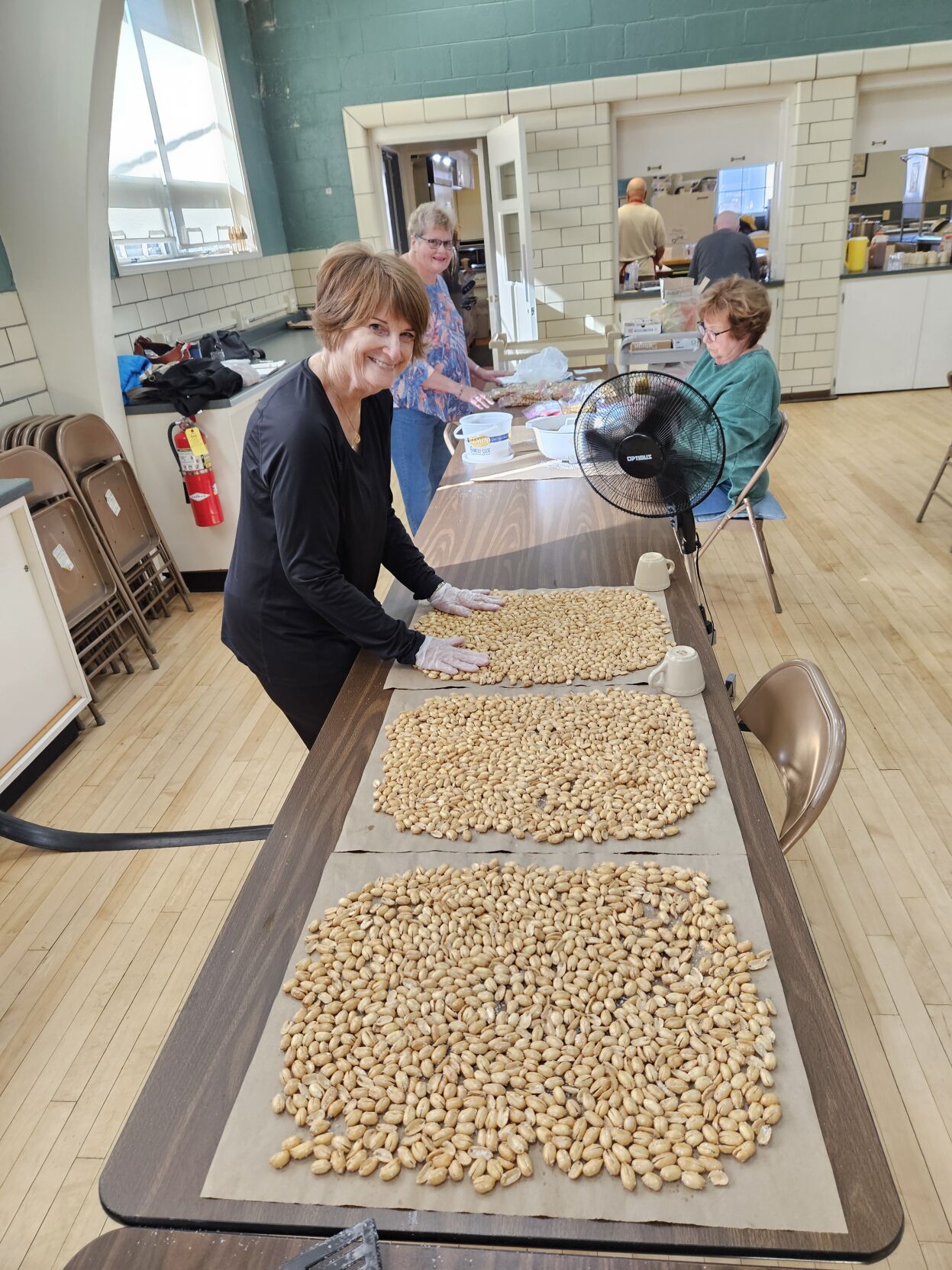 Congregational peanuts: In longtime church fundraiser, volunteers prep ...