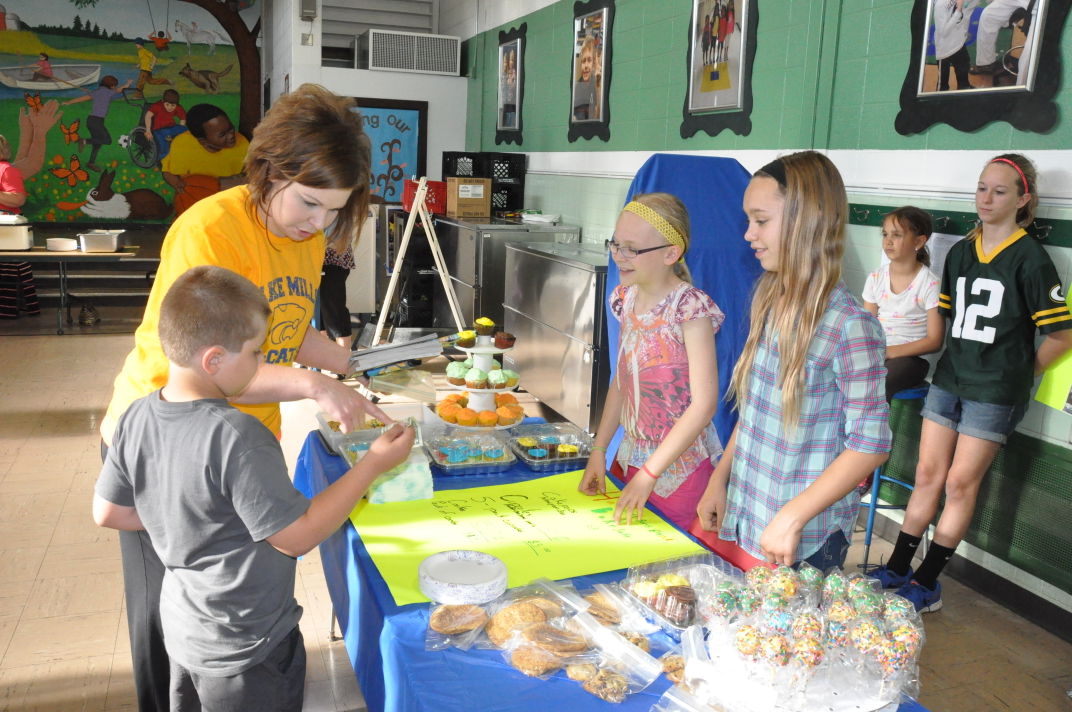 Rockwell Elementary School unveils mosaic, pavers | News | dailyunion.com